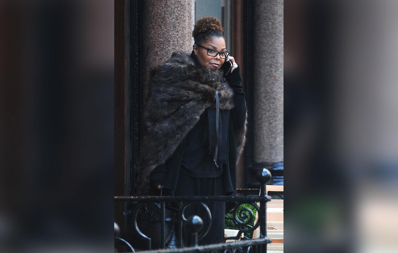 Janet Jackson Baby Body Weight Gain Photos -- Doomed To Be Fat Forever ...