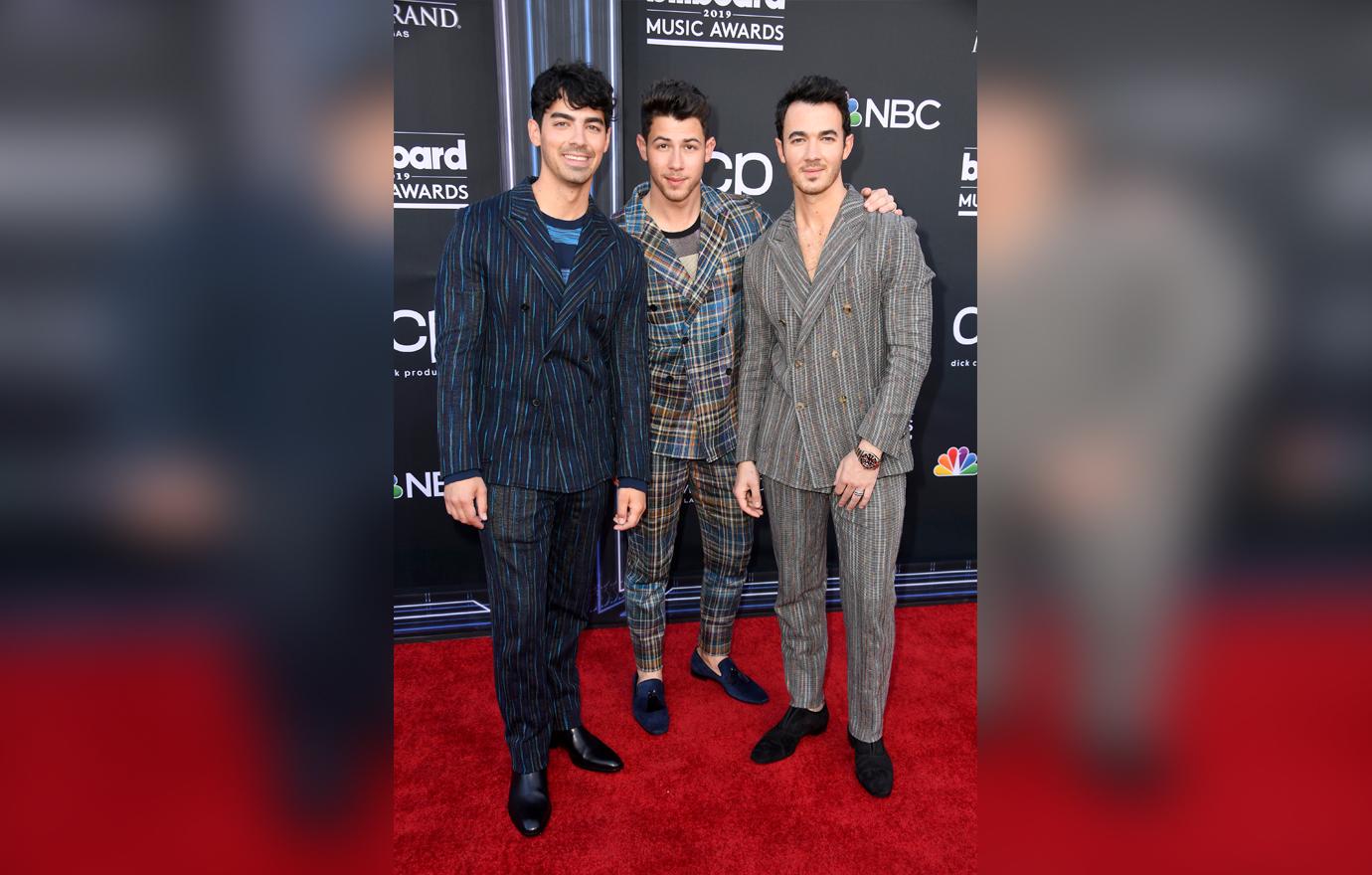 Billboard Music Awards Red Carpet Celebrity Arrivals Photos