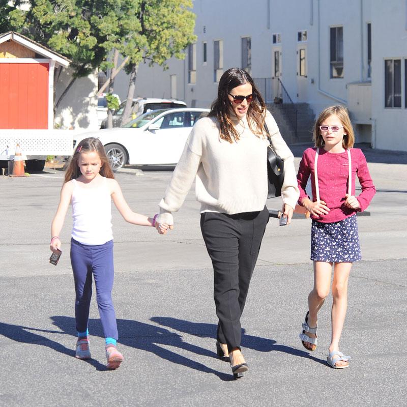 Ben Affleck & Jen Garner Join Family In Montana Amid Vow Renewal Plans