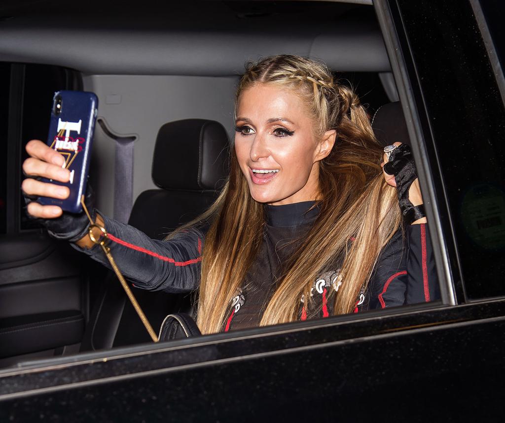 Paris Hilton Suffers Bra And Underwear Wardrobe Malfunction At Fashion Week 2465