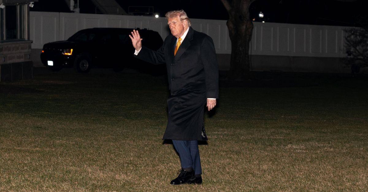 Trump, 79, Struggles Using Air Force One Stairs After The Prez Appeared ...
