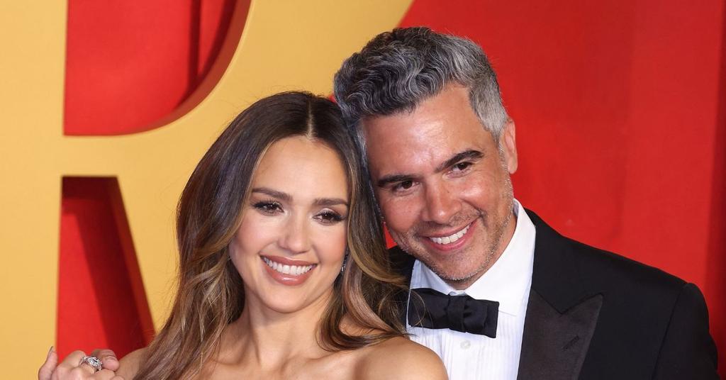 Celebrity Couples Who Secretly Eloped