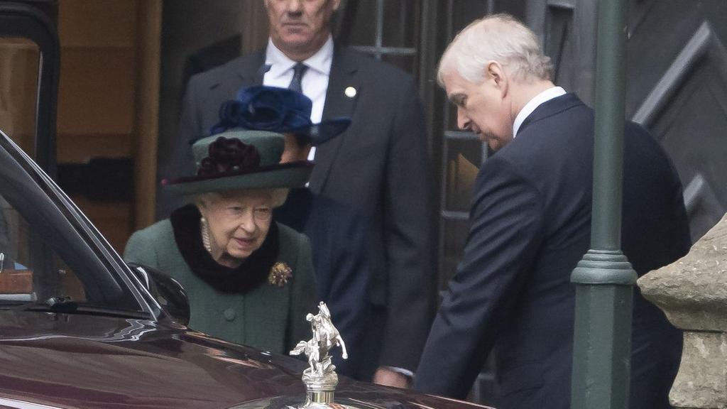 EXCLUSIVE: Andrew Windsor Teetotal Choice Worried Queen Elizabeth
