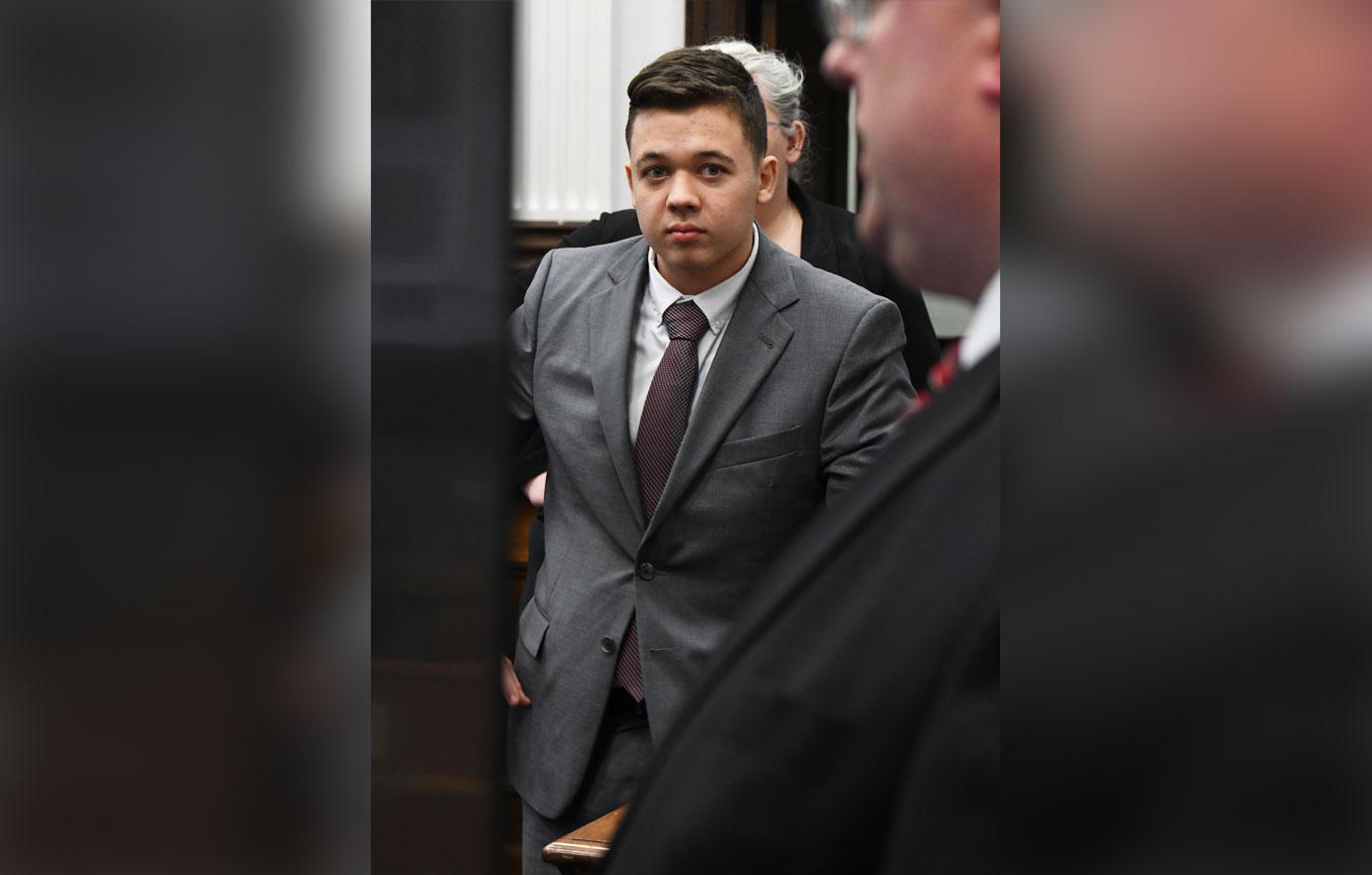 Kyle Rittenhouse Trial: Closing Arguments Begin, Kenosha Boards Up ...