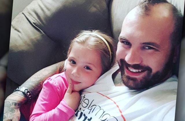 'Teen Mom' Star Adam Lind Gives Up On Custody Fight Amid Nude Photo Scandal