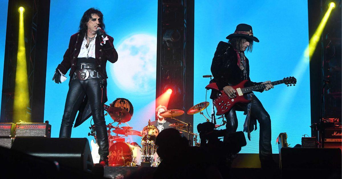 Alice Cooper Admits To Carrying Drugs, Says Johnny Depp Is Sober