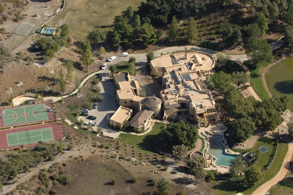 Will Smith and Jada Pinkett Smith Are Selling Their Home For $42 Million