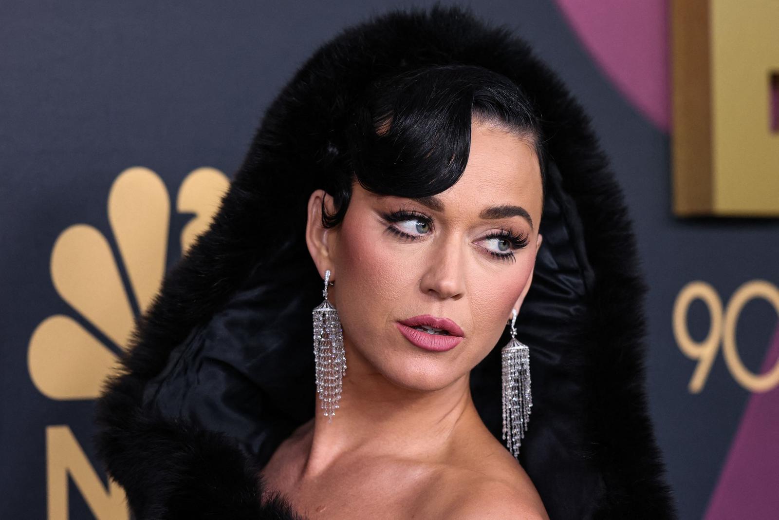 Katy Perry and Orlando Bloom Tried to Hide Their Names in Battle With ...
