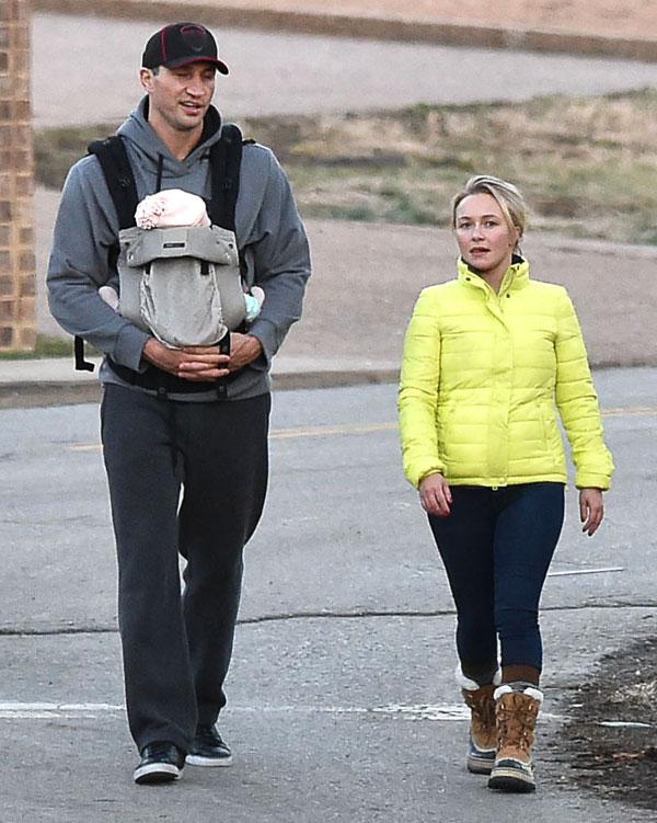 Hayden Panettiere Wladimir Klitschko Take Baby Kaya On A Family Walk Hayden Panettiere Wladimir Klitschko Take Baby Kaya On A Family Walk