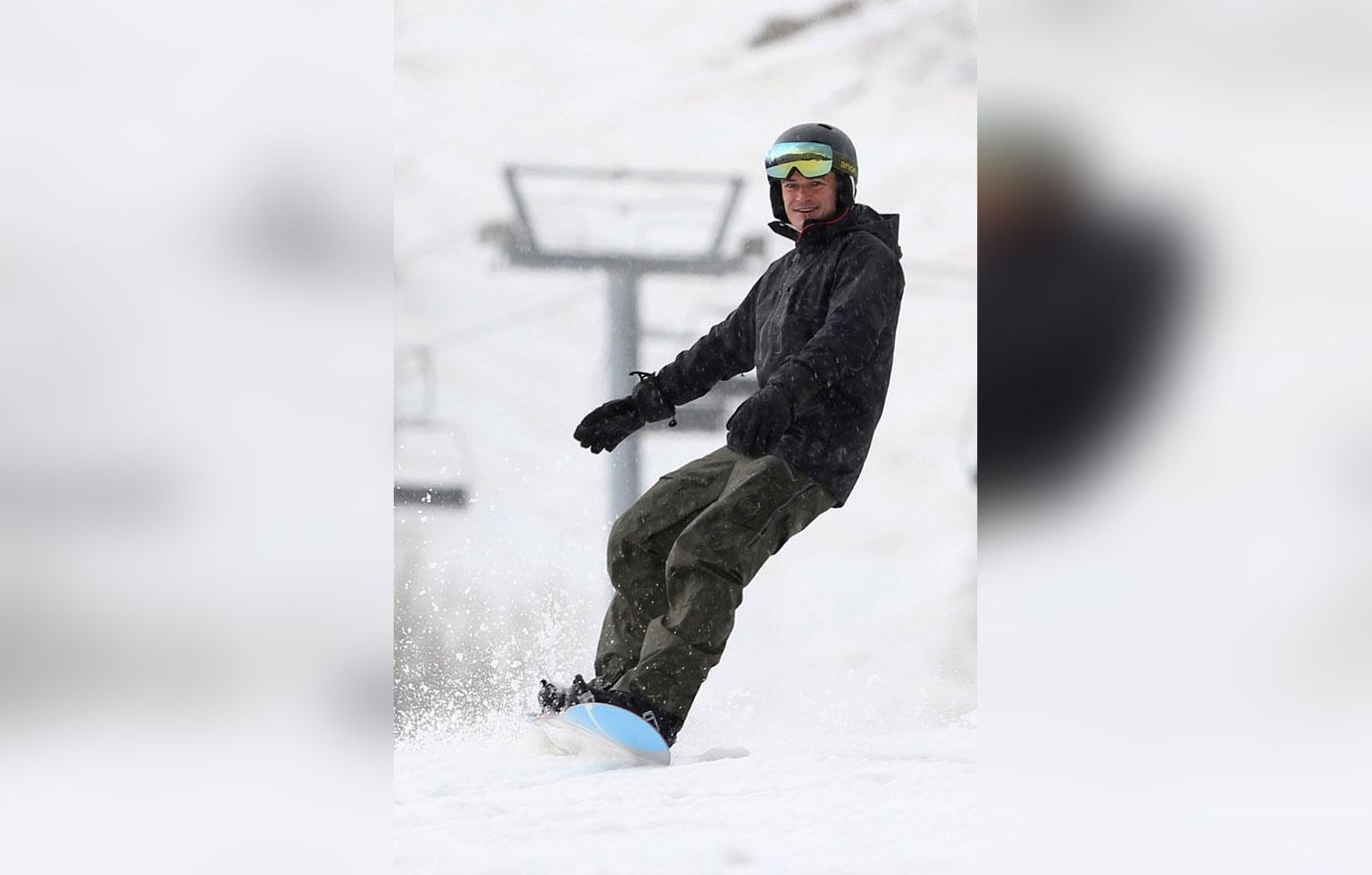 These Cute Celebrity Snow Bunnies Are #FitnessGoals