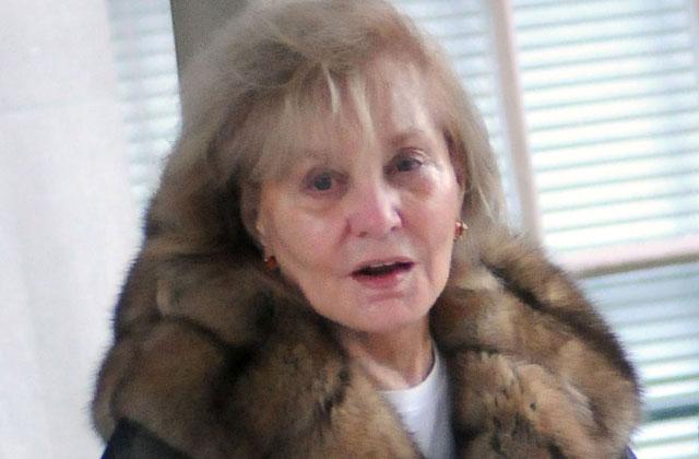 Barbara's Secret Struggle! 'Gravely' Ill Walters Not Seen In Public For ...