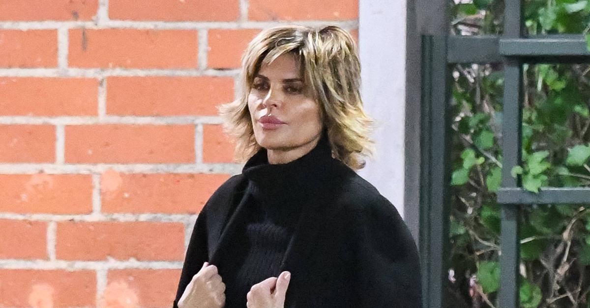 'RHOBH' Star Lisa Rinna Wears All Black In First Sighting Since Mom Lois' Death