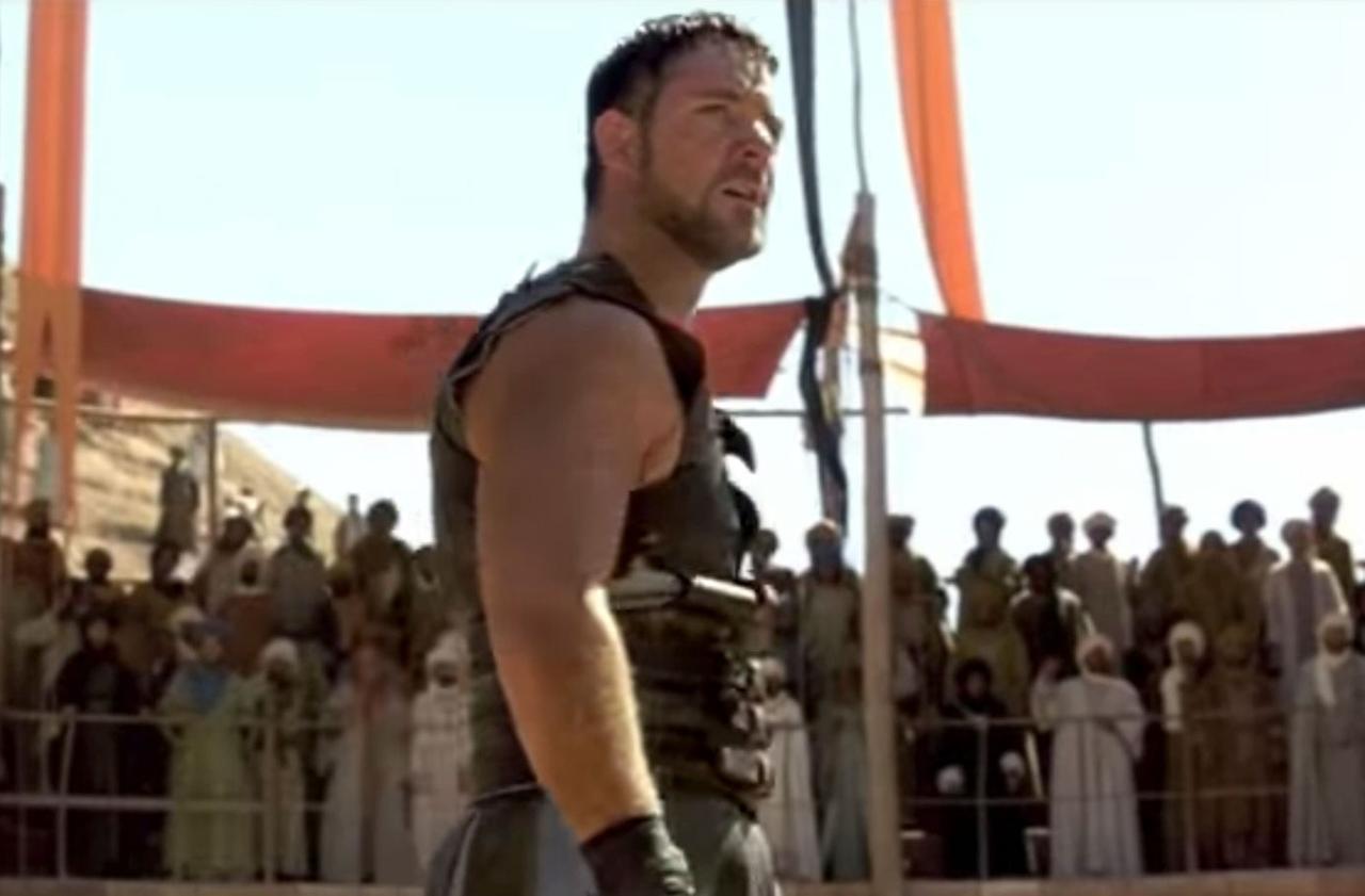[Pics] Russell Crowe Weight Gain -- Before After Fat Photos