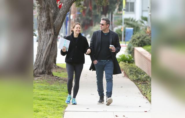 Ben Affleck & Ex Jennifer Garner Reunite After He Gets Back With ...