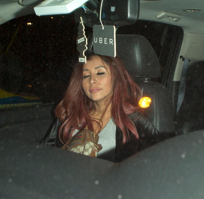 Nicole Snooki Polizzi Spotted Looking Drunk After A Night Of Partying