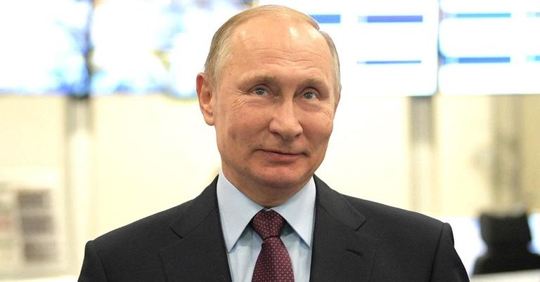 Putin Wears $6,000 Coat To Visit Troops As Soldiers Lack Basic Supplies