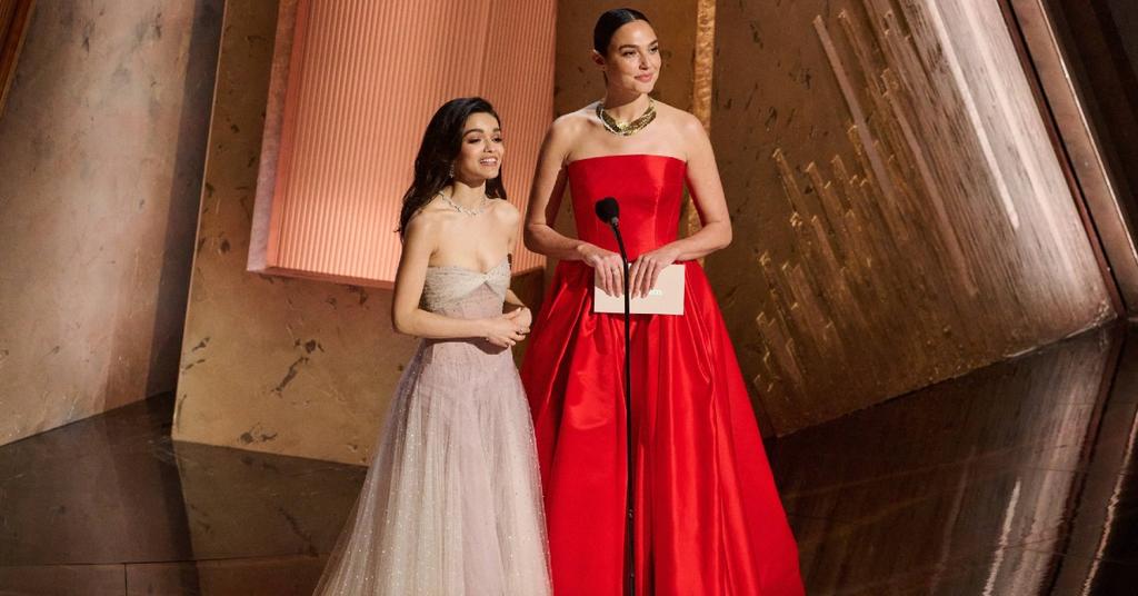 We Reveal Truth Behind Disney's 'Snow White' Reboot Disaster