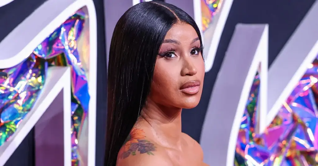 Female Security Guard Accuses Cardi B of Using Her ‘Long Fingernails ...