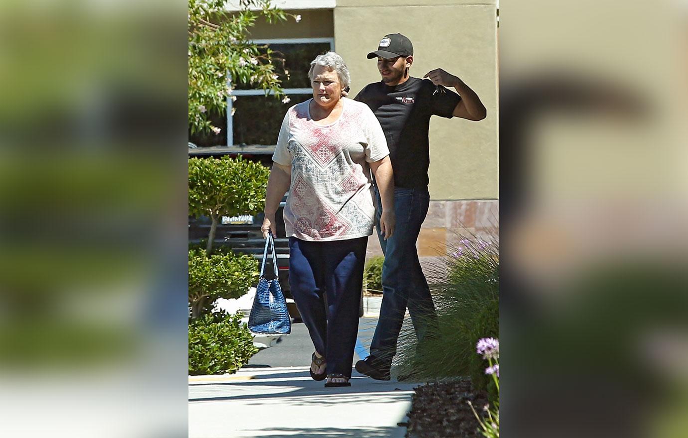 Debbie Rowe Looks Sickly Amid Tragic Cancer Battle