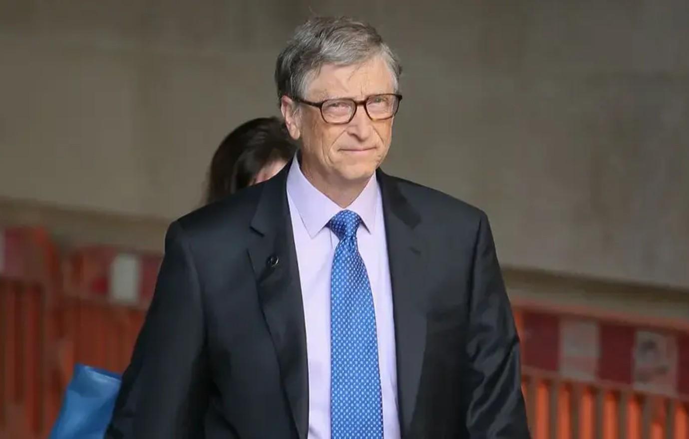 Unearthed Video Shows Bill Gates Being Quizzed by Russian Bridge Player ...