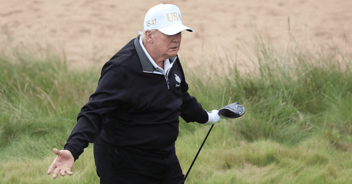 Trump's Last-Place Golf Finish Exposed by Ex-MLB Star Roger Clemens