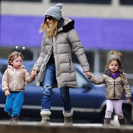 Deely Bobbers In The City! Sarah Jessica Parker’s Adorable Daughters ...