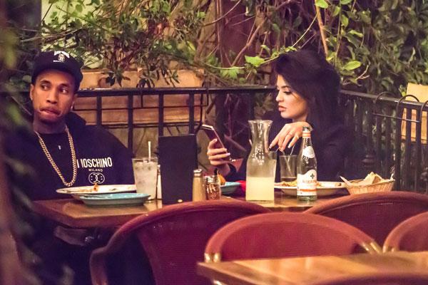 On The Outs? Kylie Jenner Preoccupied With Phone During Dinner With ...