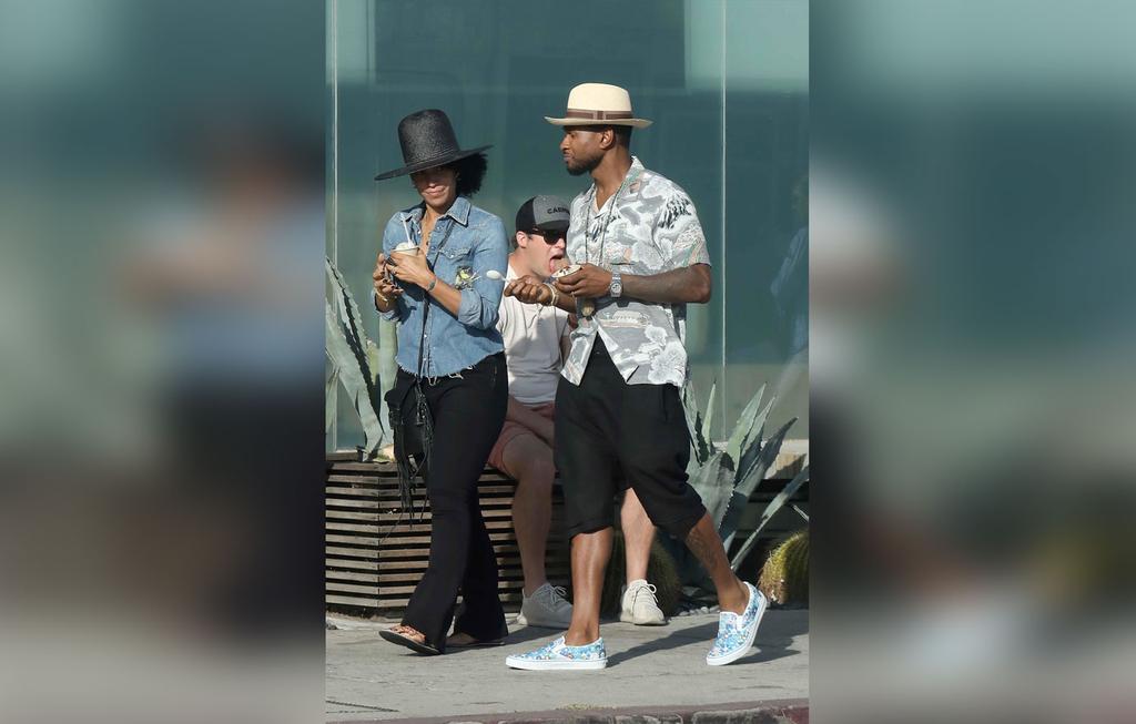 Usher Treats Wife To Ice Cream Amid Herpes Scandal!