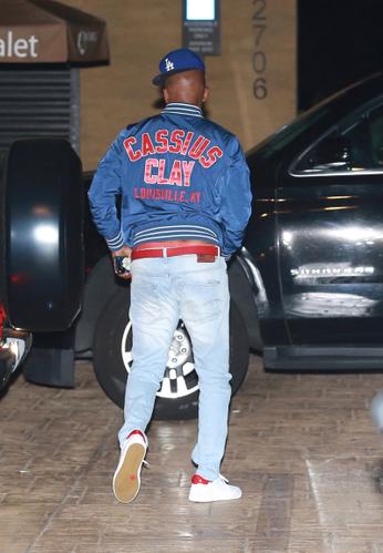 Jamie Foxx Honors Muhammad Ali In Cassius Clay Outfit