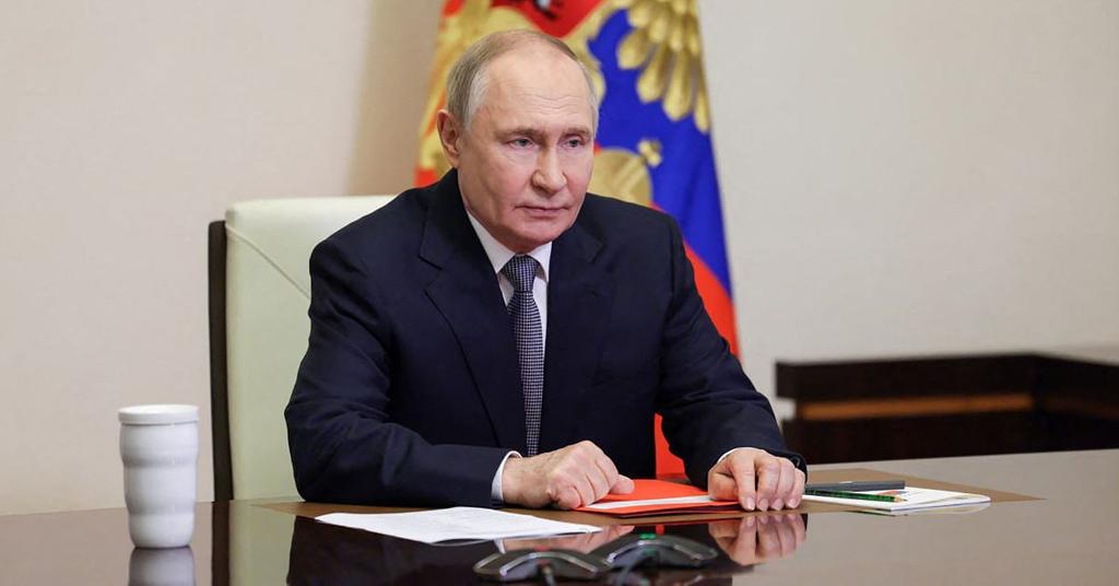Putin Boasts 'Doomsday' Nuclear Torpedo Could 'Swallow Everything'