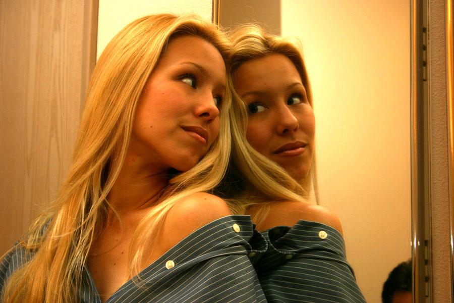 Jodi Arias Before Her Murder Conviction – Posed For Sexy Modeling Shots