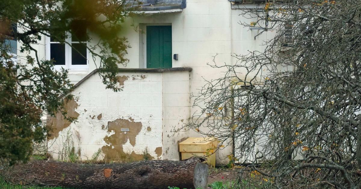 Shock as Prince Andrew Lives Moldy Crumbling Royal Mansion.