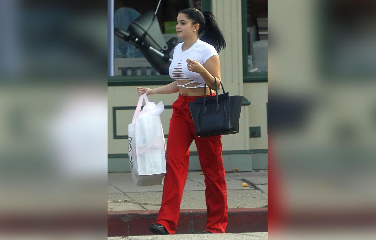 Nearly Naked Ariel Winter Flashes Nipples And Belly With Boyfriend 6713