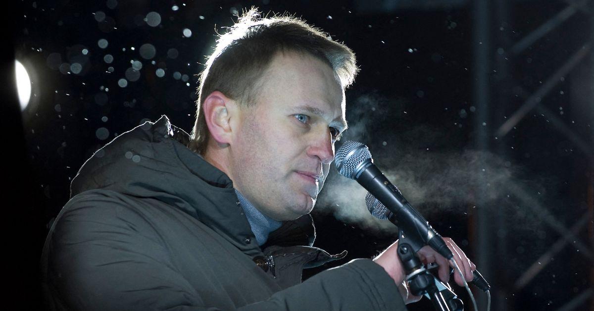 Alexei Navalny Was 'Tied Up' and 'Tortured' Before Mysterious Death: Report Alexei Navalny Was 'Tied Up' and 'Tortured' Before Mysterious Death: Report