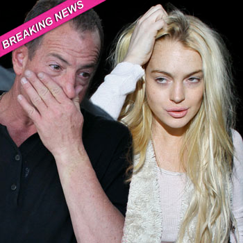 Lindsay Lohan's Dad Michael Tried To Stage An Intervention, She Called The Police