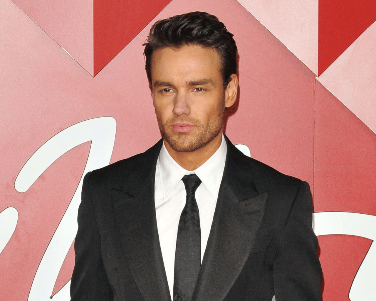 Liam Payne Debuts Chiseled New Face, Fans Bewildered By Appearance