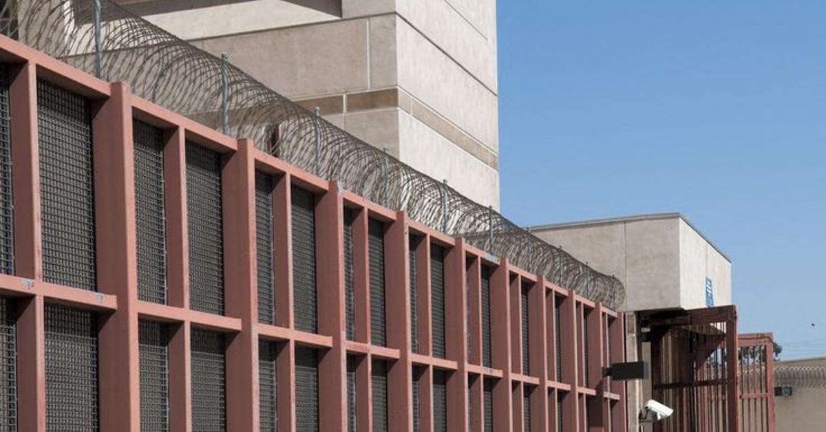 Rebecca Grossman to Spend 61st Birthday Behind Bars as She Awaits ...