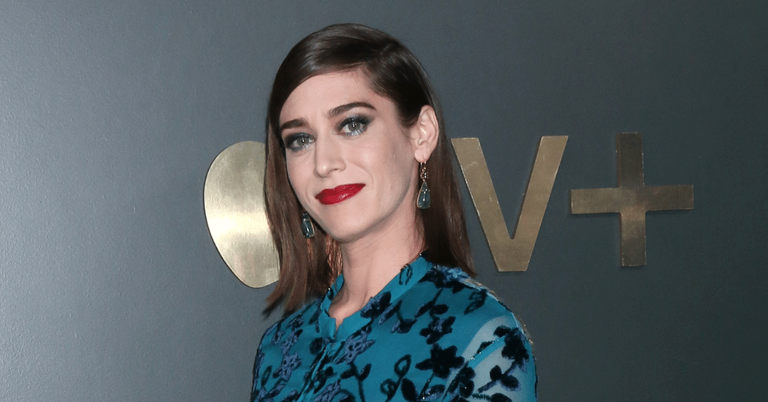 'Mean Girls' Reboot: Lizzy Caplan Gets Candid