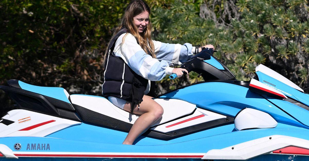 Sydney Sweeney Gains 20Lbs For Fighter Role — 'All About Starchy Carbs!'
