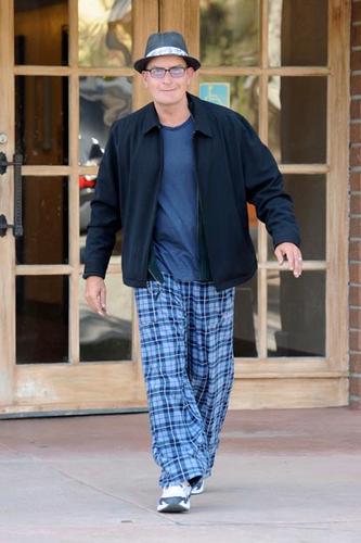 Charlie Sheen Reveals His New Look - A Shaved Head!