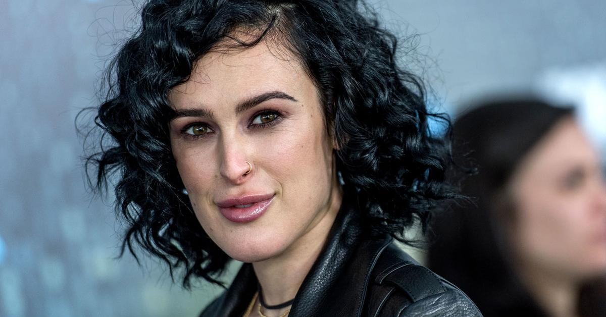 Rumer Willis Shows Off Bikini Body Amid Claims: I'm 6 Months Sober!