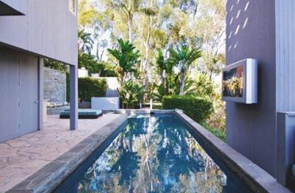 Take A Look Inside Matthew Perry’s Gorgeous Home