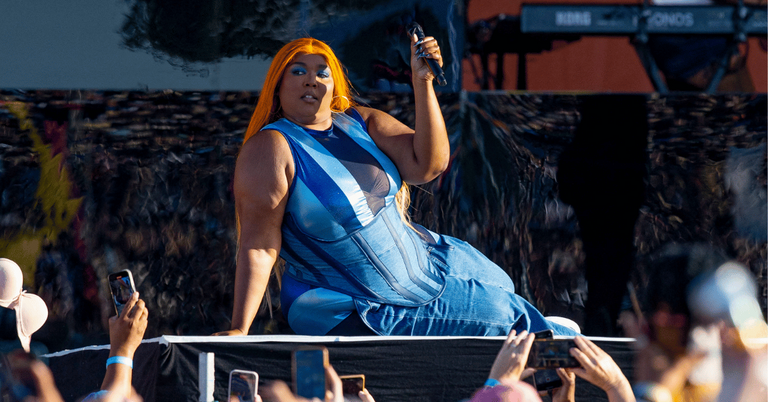 Megyn Kelly Defends 'Morbidly Obese' Lizzo Over Dancers' Weight-Shaming ...