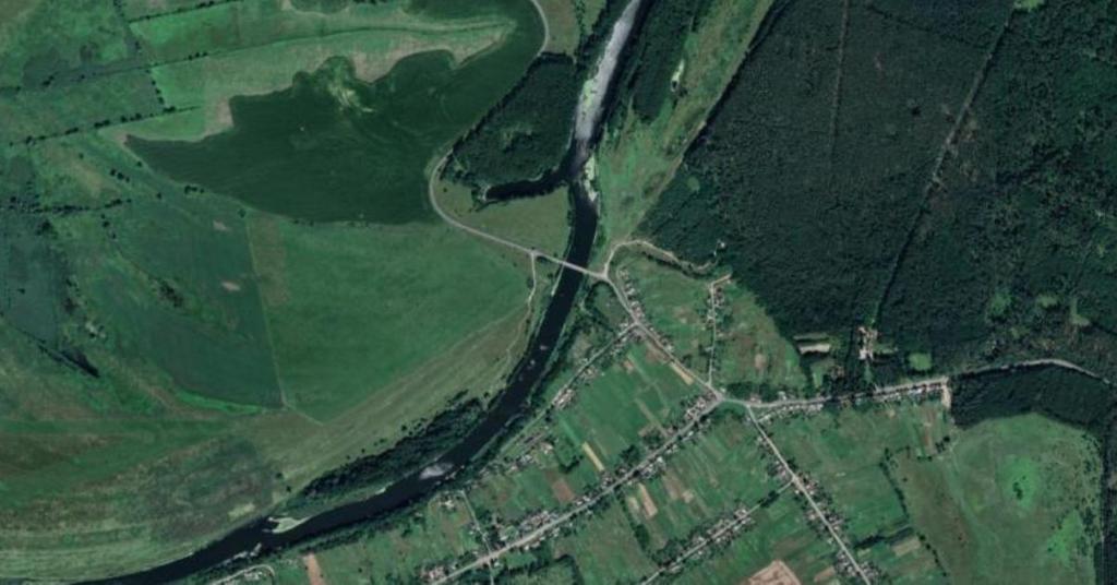 Ukraine Cuts Key Russian Supply Lines with Bridge Destruction