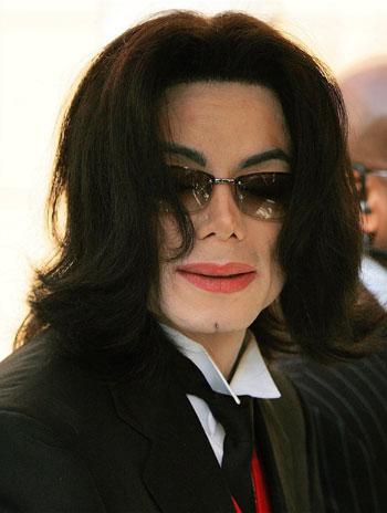 Michael Jackson's Personal Assistant On The Stand