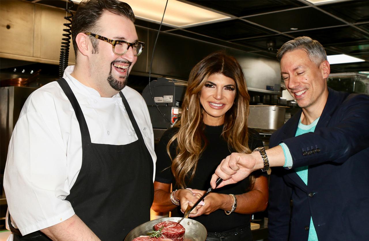 Keeping Her Spirits Up! Teresa Giudice Meets Chef Michael Vignola – See ...