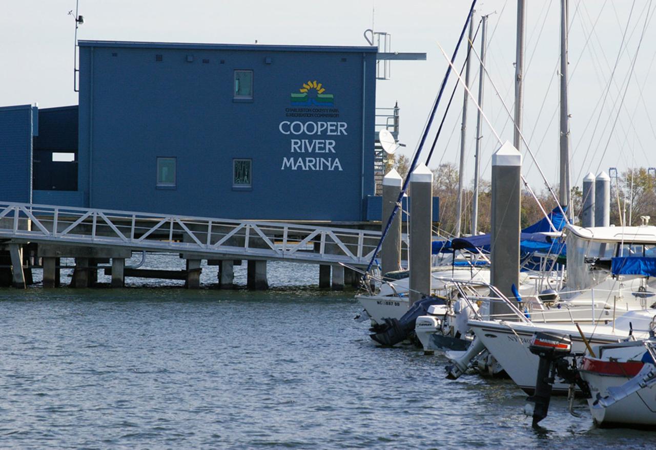 'Alaskan Bush People' Star Joshua "Bam Bam" Brown Living On Luxury Boat ...