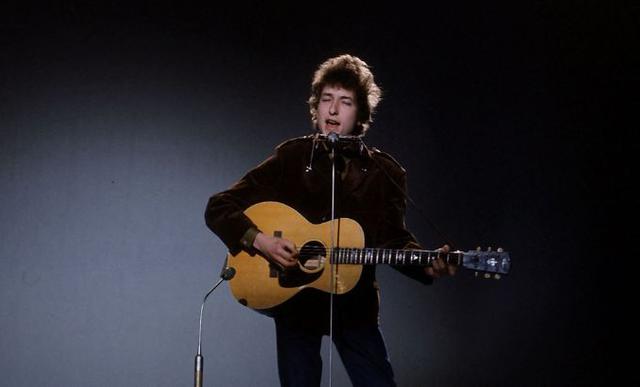Bob Dylan, 83, Desperate To Find Love Again Amid Health Struggles