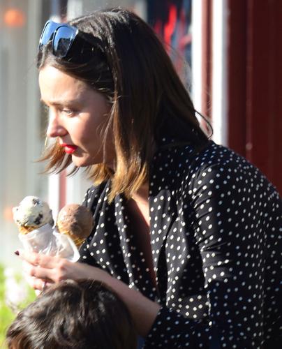 First Sighting: Miranda Kerr Emerges After Traumatic Home Invasion