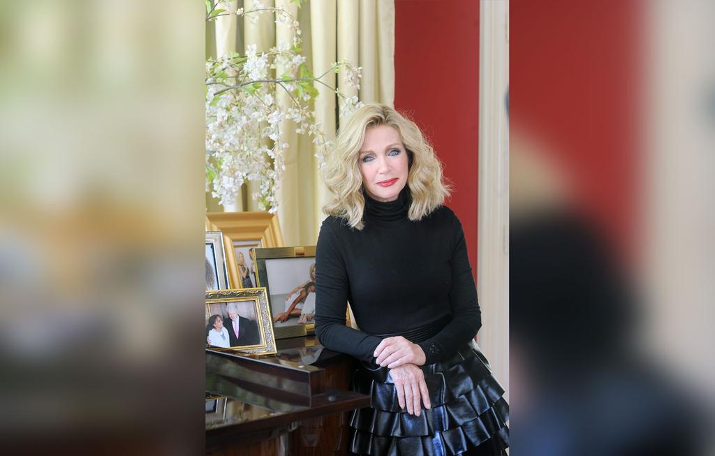 [Pics] Donna Mills Beauty and Fitness Secrets